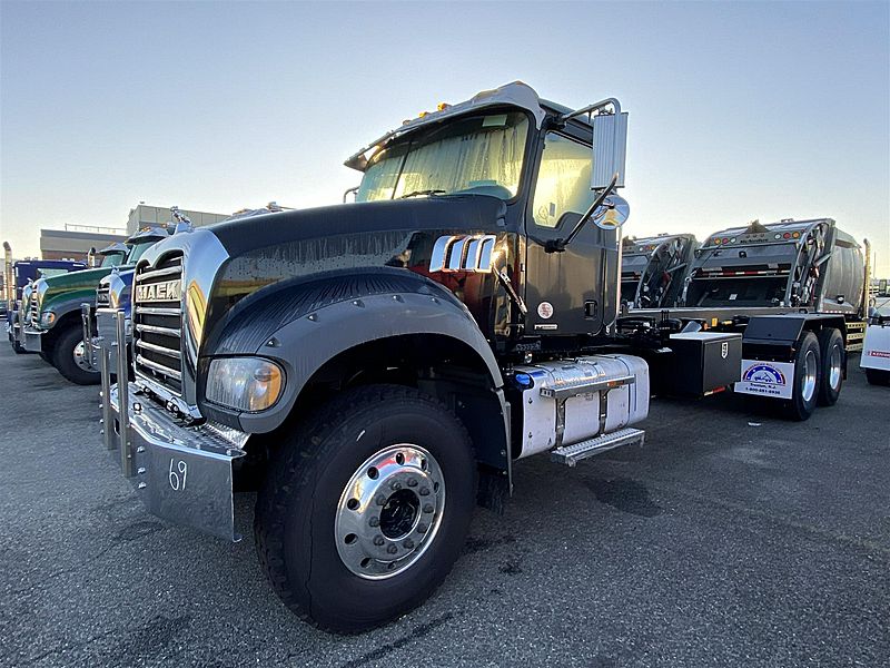 2021 Mack Granite GR64F (For Sale) | Roll-Off | #NJ-11331