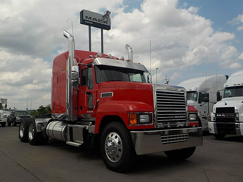 2018 Mack Pinnacle CHU613 (For Sale) | 60" Sleeper | #6990895