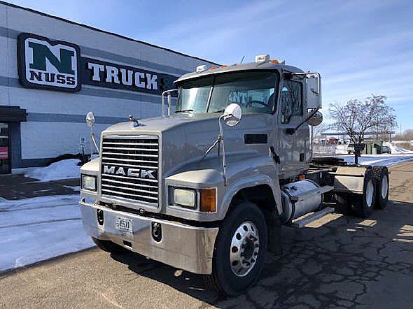2006 Mack Pinnacle CHN613 (For Sale) | Day Cab | #EU2358