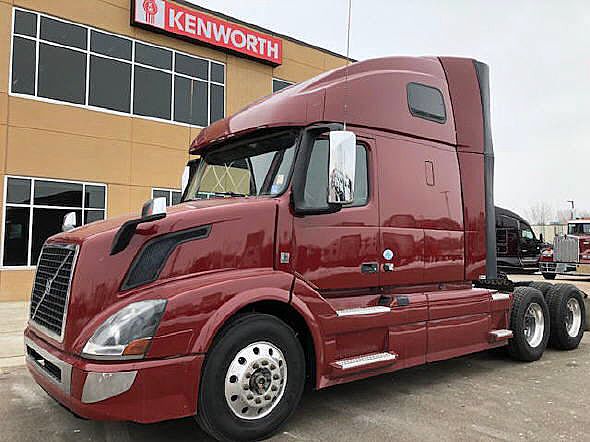 2016 Volvo VNL 670 (For Sale) | 60" Sleeper | #3994