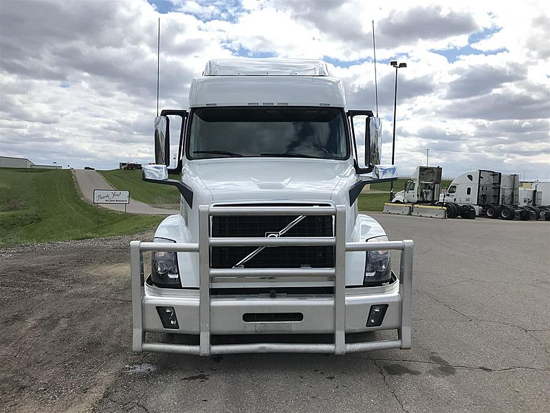 2018 Volvo VNL 730 (For Sale) | 77" Sleeper | #89263