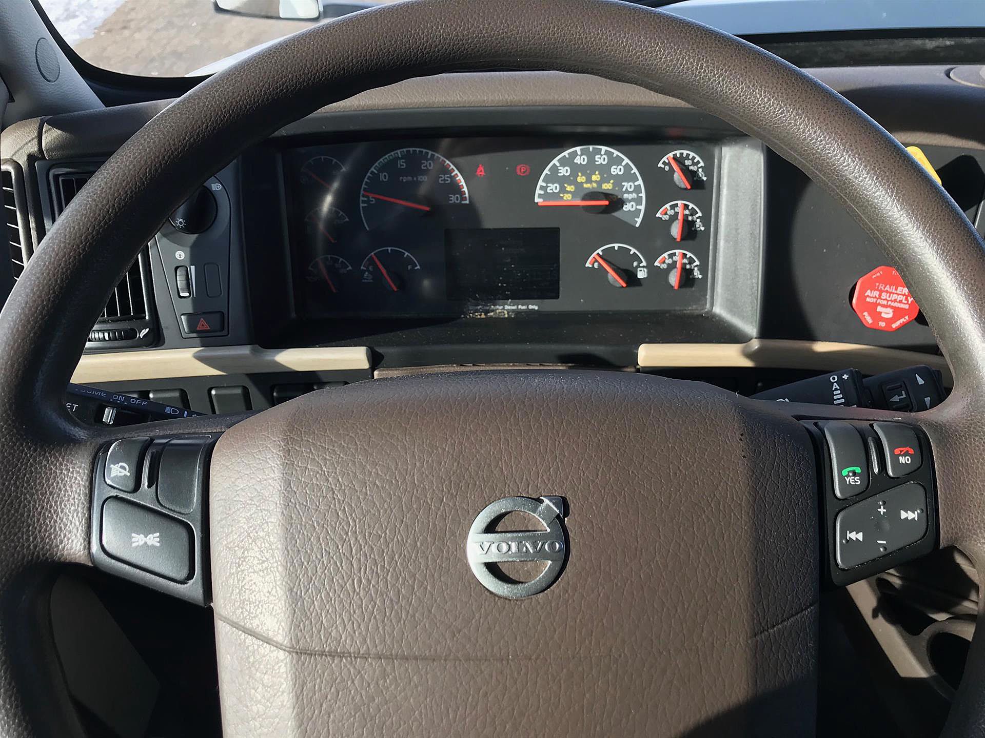 2018 Volvo VNL 730 For Sale | 77" Sleeper | #89262