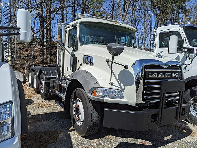 2017 Mack GU813 (For Sale) | Day Cab | #UC-2256