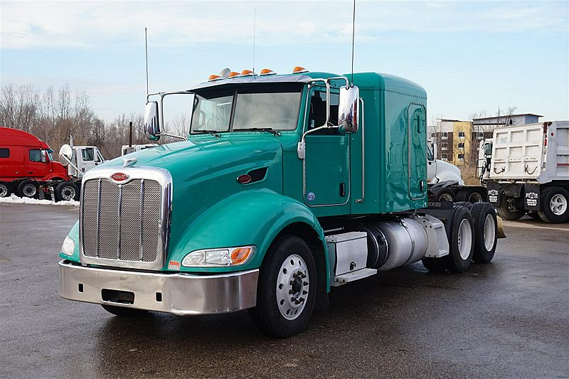 2015 Peterbilt 386 For Sale | Flat Top Sleeper | #5649