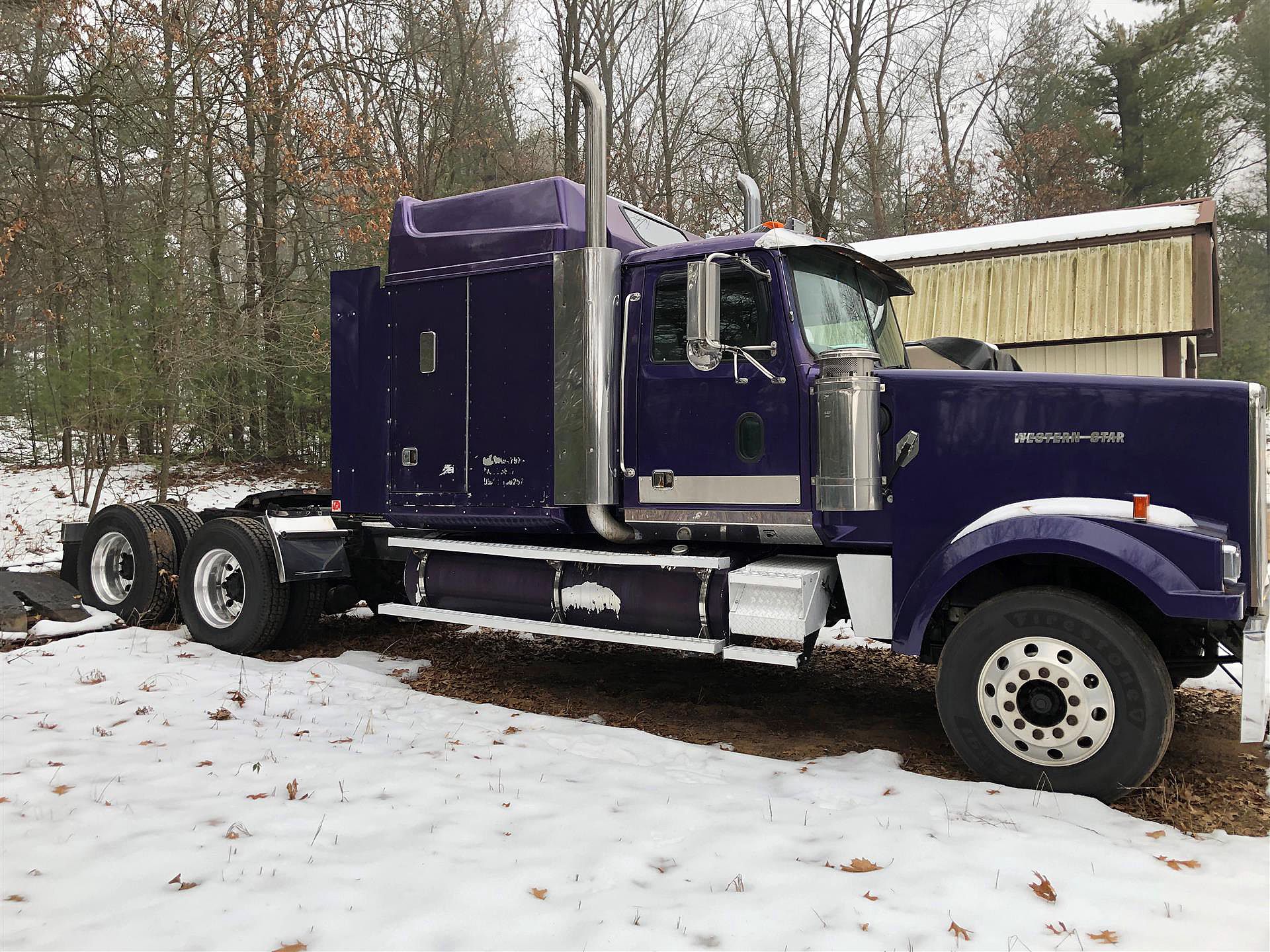 1997 Western Star 4900 EX (For Sale) | 66" Sleeper | #12820WHC