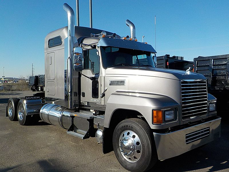 2017 Mack Pinnacle CHU613 Rawhide (For Sale) | 70" Sleeper | #6990910