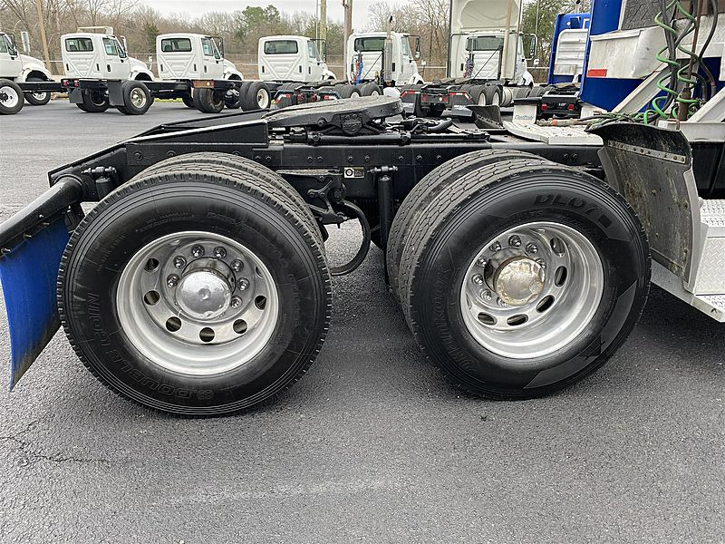 2005 Peterbilt 379 For Sale | 63" Sleeper | #1229C