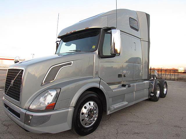 2016 Volvo VNL 670 For Sale | 61" Sleeper | #237049