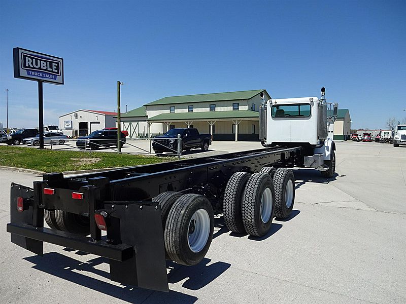 2005 Peterbilt 357 For Sale | Cab & Chassis | #5D858085