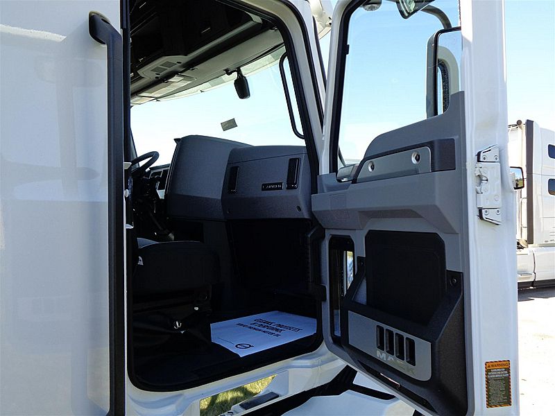 2021 Mack Anthem Sleeper (For Sale) | 70" Sleeper | #M21007