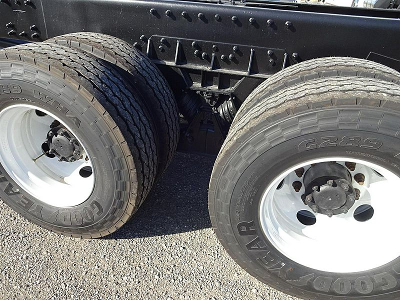 2002 Peterbilt 357 For Sale | Cab & Chassis | #2N569628