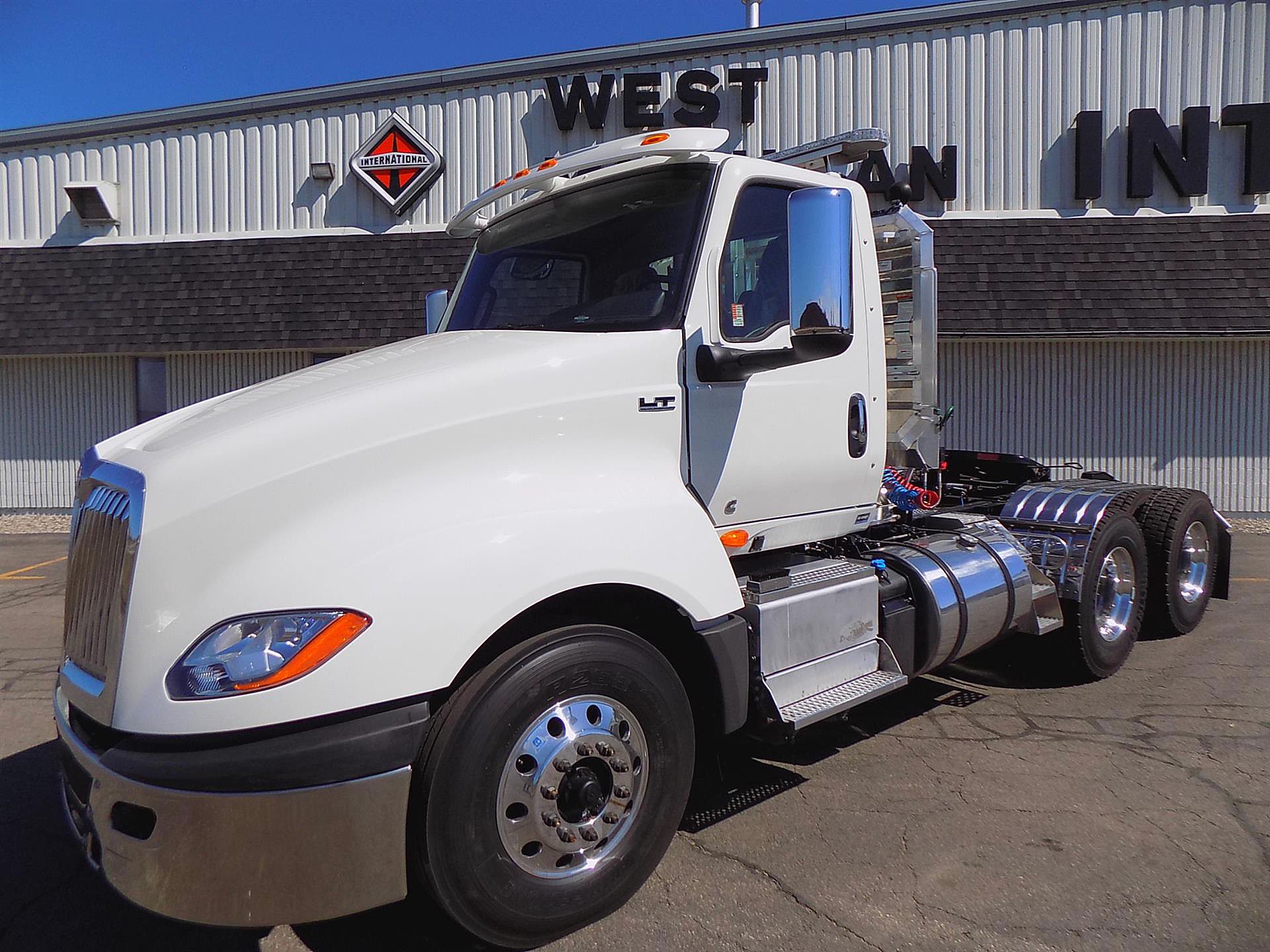 2020 International LT625 (For Sale) | Day Cab | #116648-R