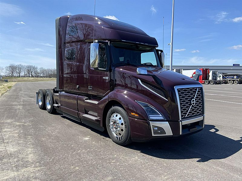 2021 Volvo VNL 760 (For Sale) | 70" Sleeper | #VP21012