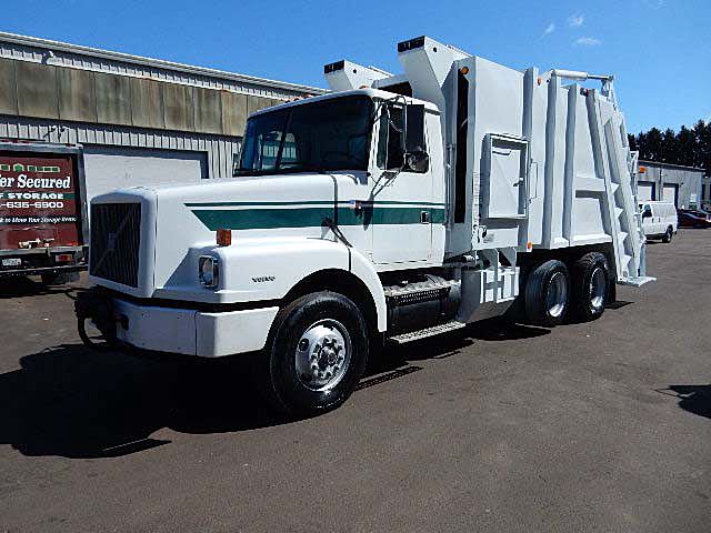 1999 Volvo WG-42-T (For Sale) | Refuse Truck | #8687