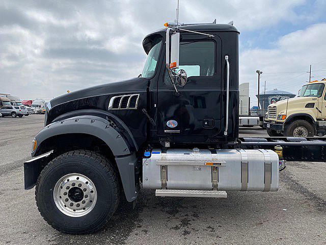 2020 Mack Granite GR64F (For Sale) | Cab & Chassis | #M015170