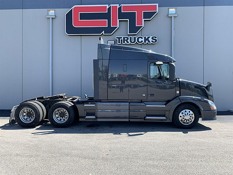 2014 Volvo VNL 630 For Sale | 61" Sleeper | #UT100547