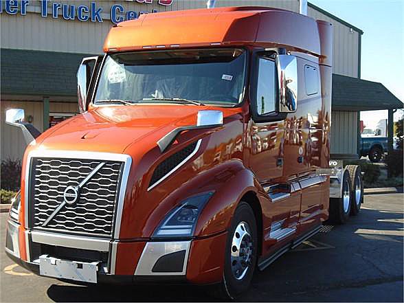 2020 Volvo VNL 740 For Sale | 70" Sleeper | #KLN236959