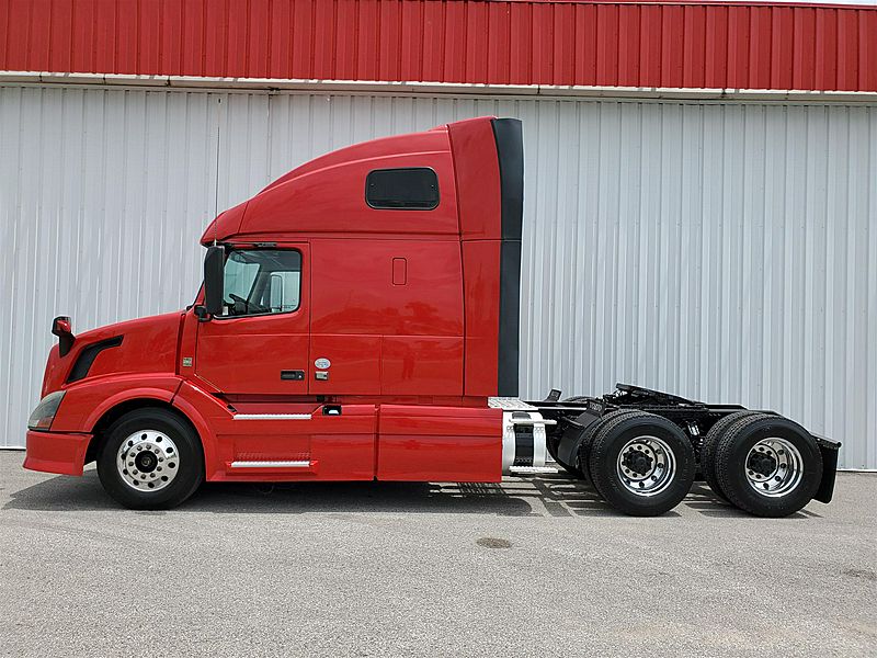 2015 Volvo VNL 760 For Sale | 61" Sleeper | #UT100817