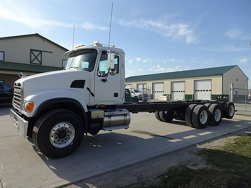 2005 Mack Granite CV713 (For Sale) | Cab & Chassis | #5M029808