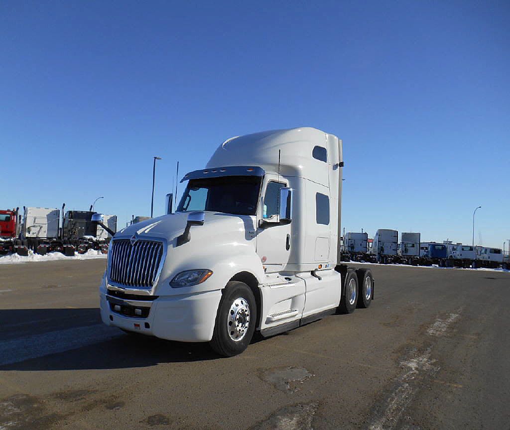 2018 International LT625 (For Sale) | 73" Sleeper | #446327