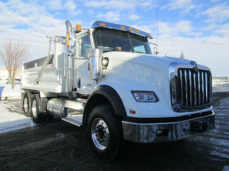 2019 International HX620 (For Sale) | 15" Sleeper | #338473