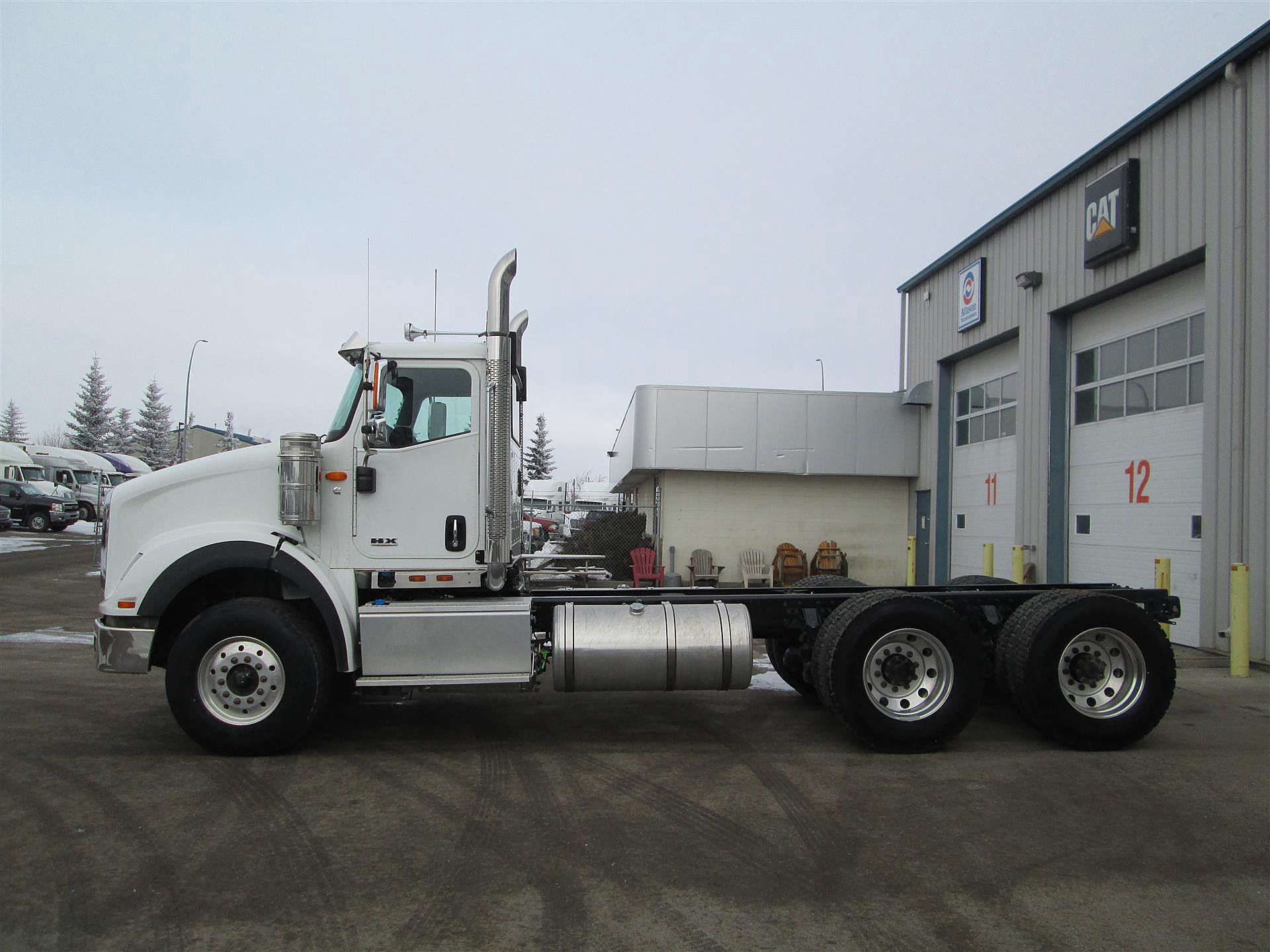 2019 International HX620 (For Sale) | 205" Sleeper | #338435