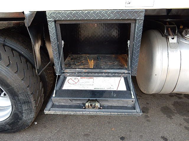 2005 Peterbilt 320 For Sale | Refuse Truck | #8692