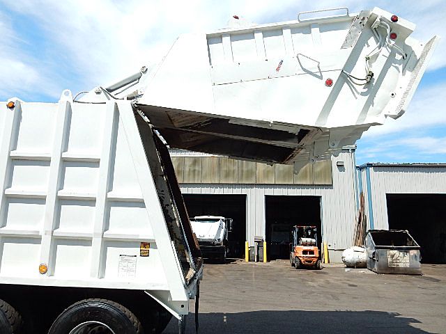 2005 Peterbilt 320 For Sale | Refuse Truck | #8692