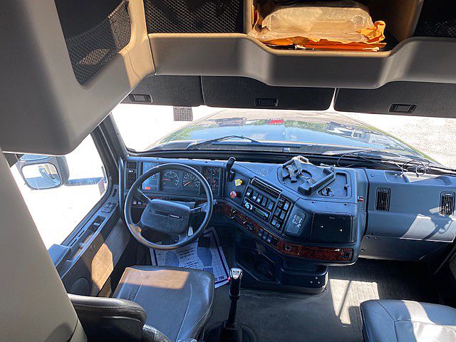 2001 Volvo VNL 770 For Sale | 77" Sleeper | #54606B