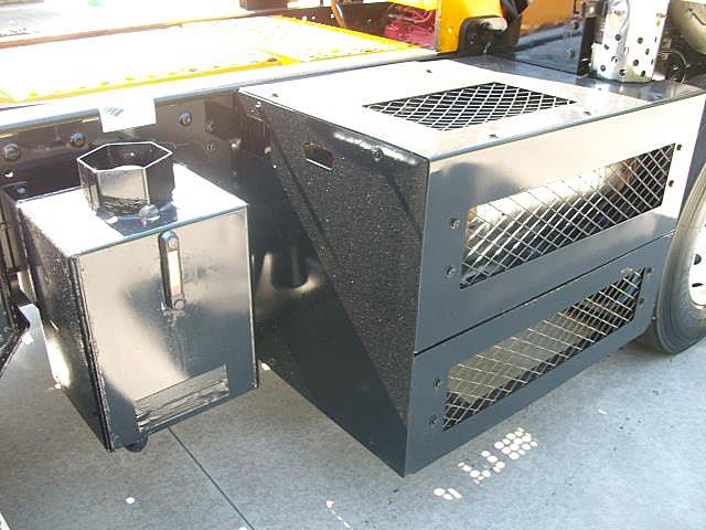 2016 Capacity TJ9000 (For Sale) | Yard Spotter | #240124