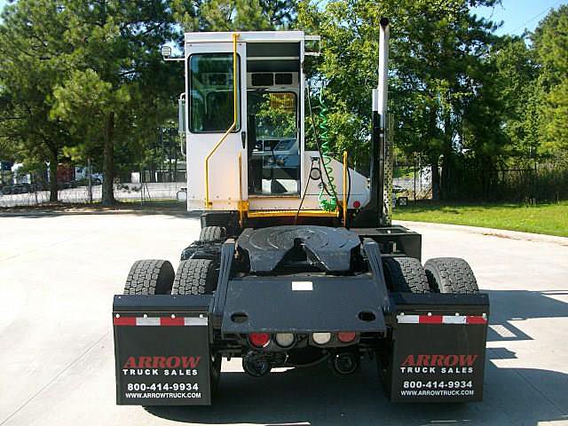 2016 Capacity TJ9000 (For Sale) | Yard Spotter | #240124