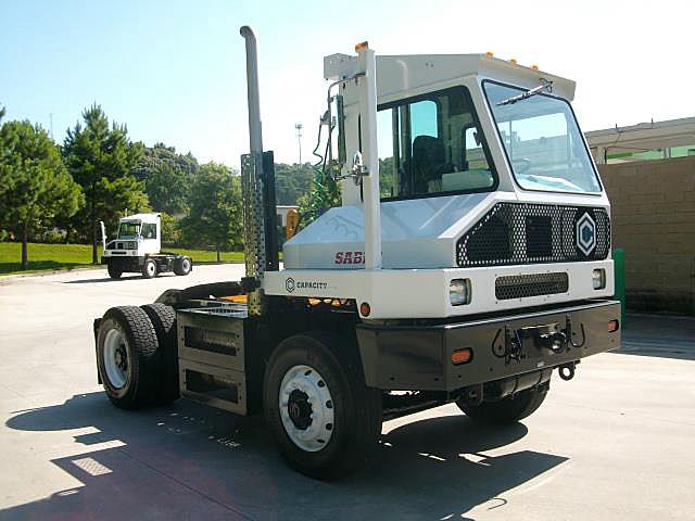 2016 Capacity TJ9000 (For Sale) | Yard Spotter | #240124