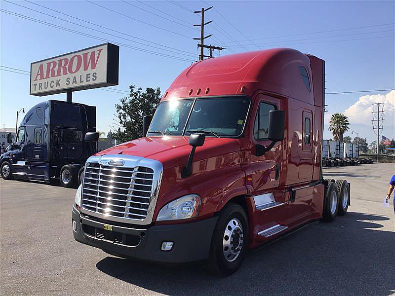 2017 Freightliner CASCADIA EVOLUTION (For Sale) | 72" Sleeper | #240206