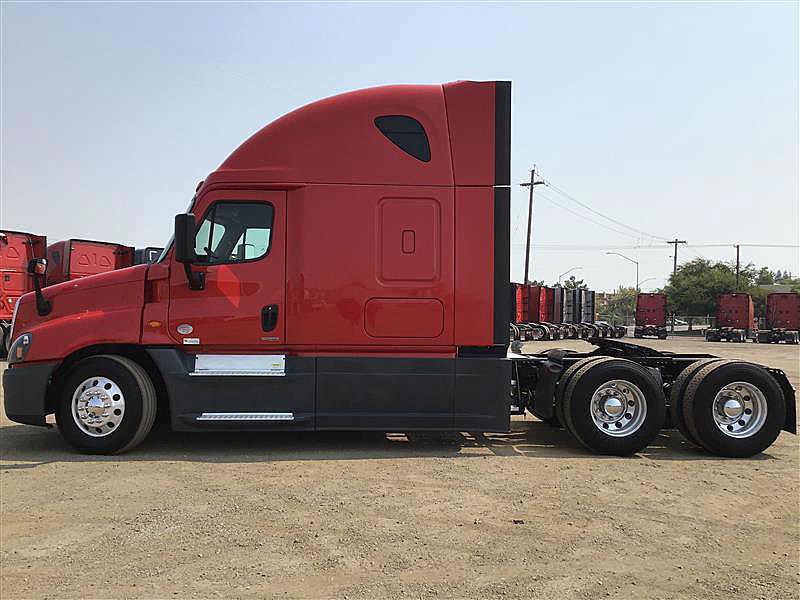 2016 Freightliner CASCADIA EVOLUTION (For Sale) | 72" Sleeper | #240888