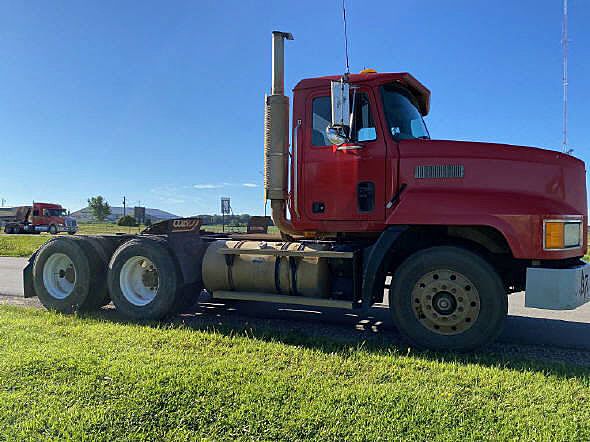 1997 Mack Pinnacle CH613 (For Sale) | Day Cab | #MU6239
