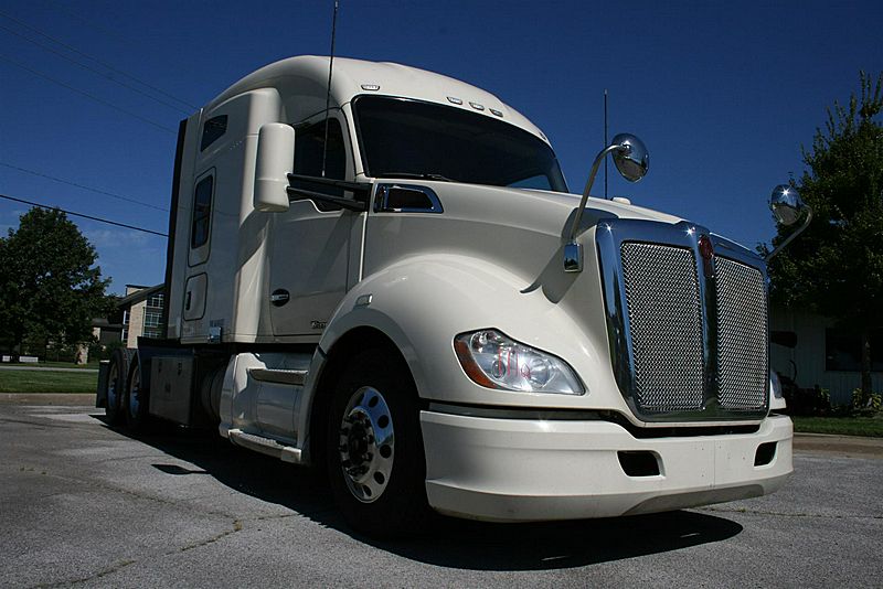 2017 Kenworth Custom T680 (For Sale) | 76" Sleeper | #11182