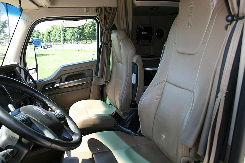 2017 Kenworth Custom T680 (For Sale) | 76" Sleeper | #11182