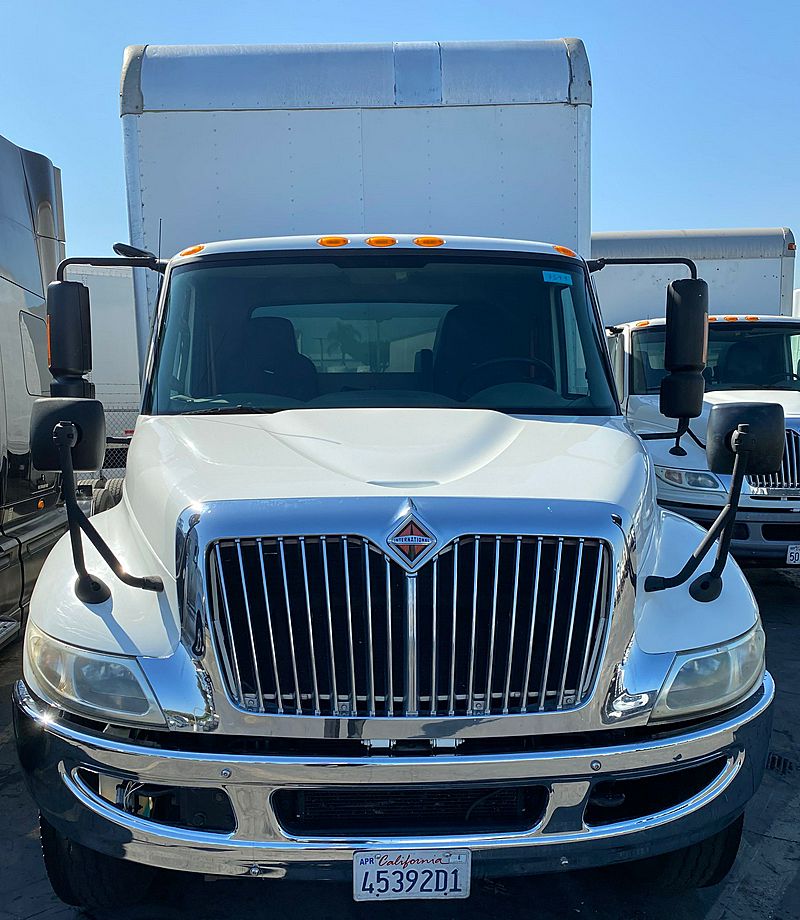 2012 International DuraStar 4300 (For Sale) | 26' Box | Non CDL | #CL687549