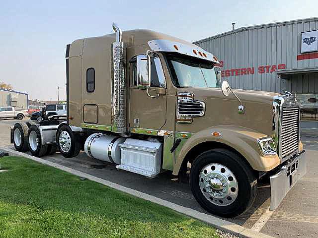 2017 Freightliner SD 122 (For Sale) | Semi Truck | #130621
