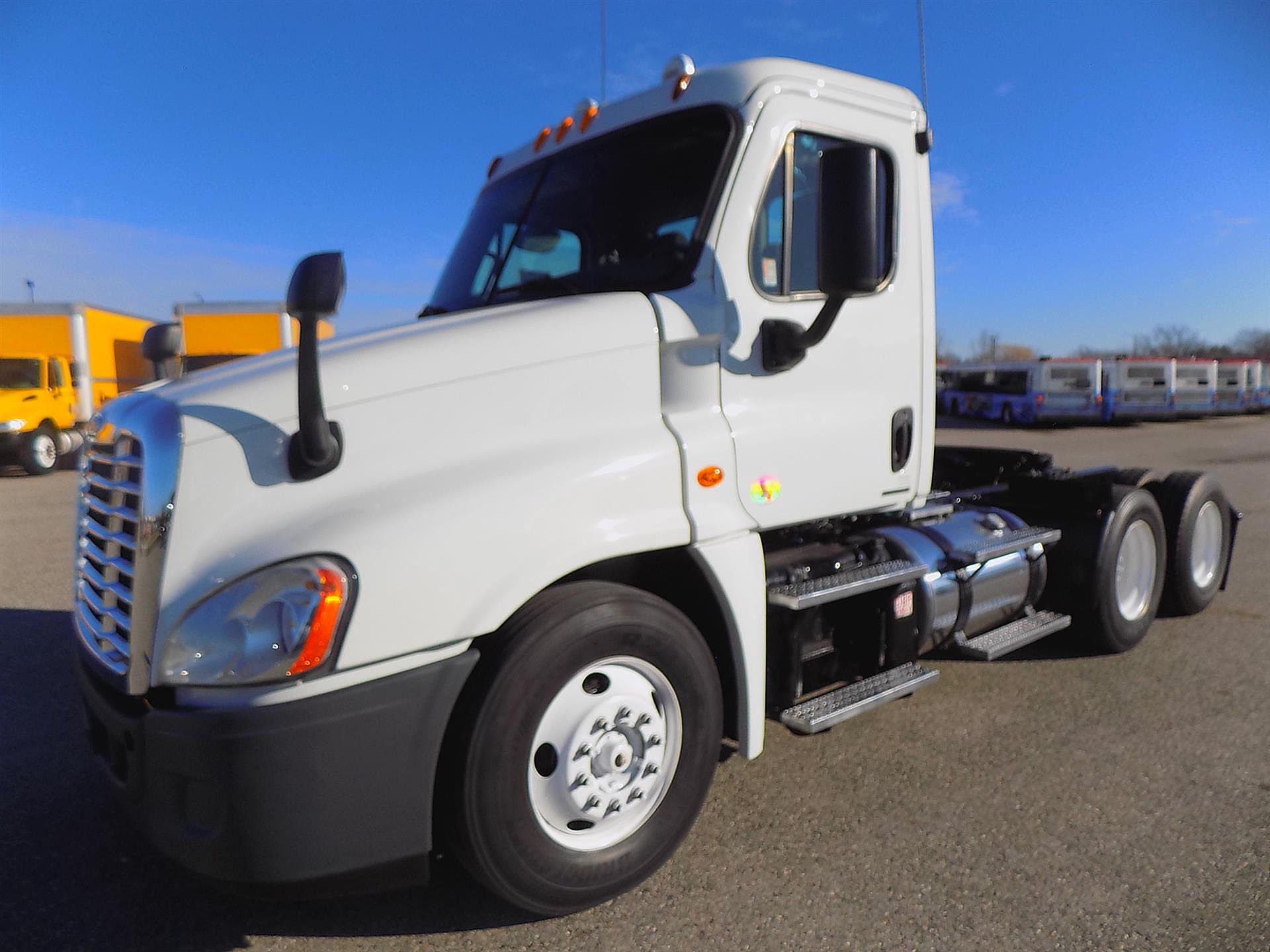 2012 Freightliner Cascadia 125 (For Sale) | Day Cab | #120004