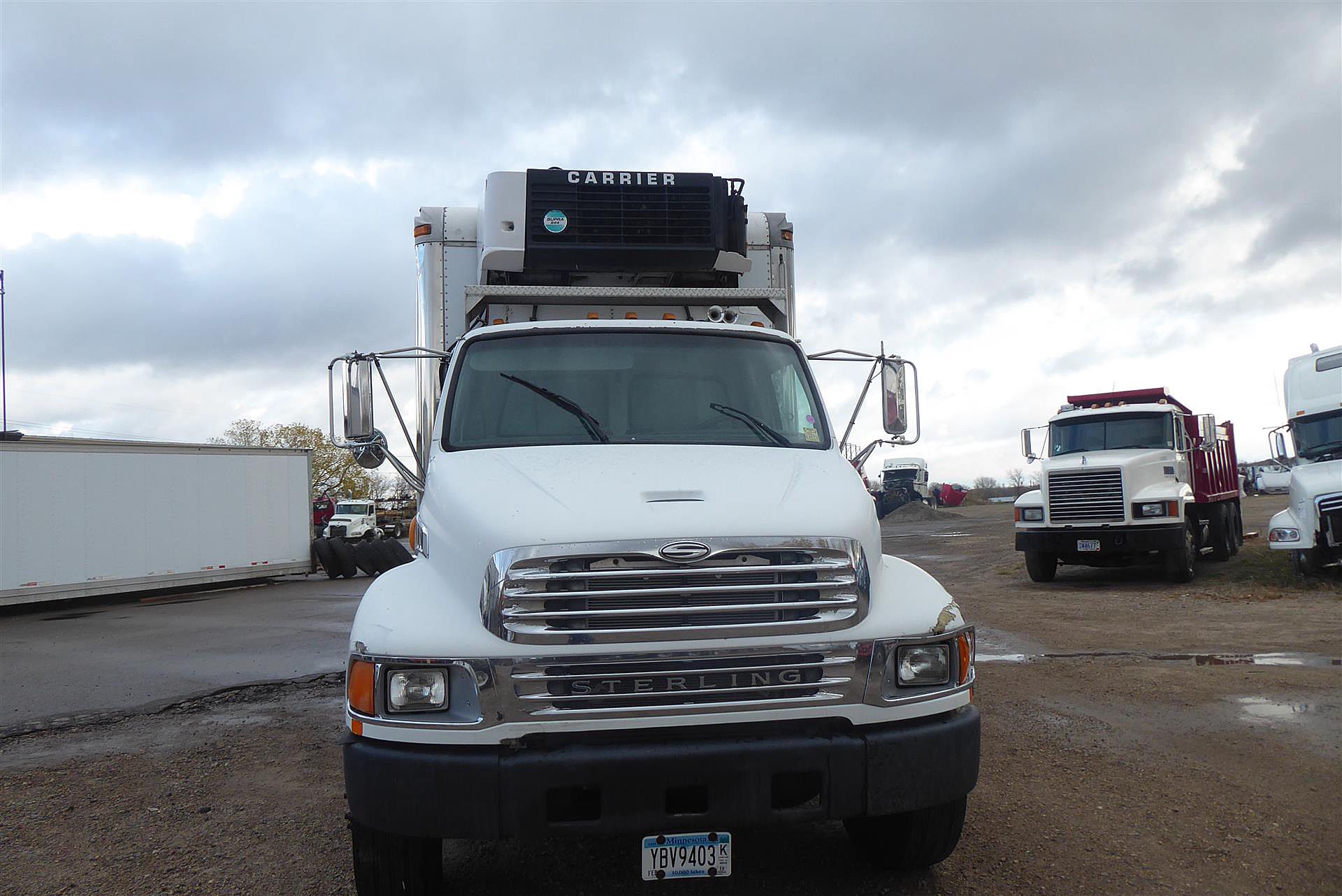 2004 Sterling Acterra 7500 (For Sale) | 24' Box | #9415