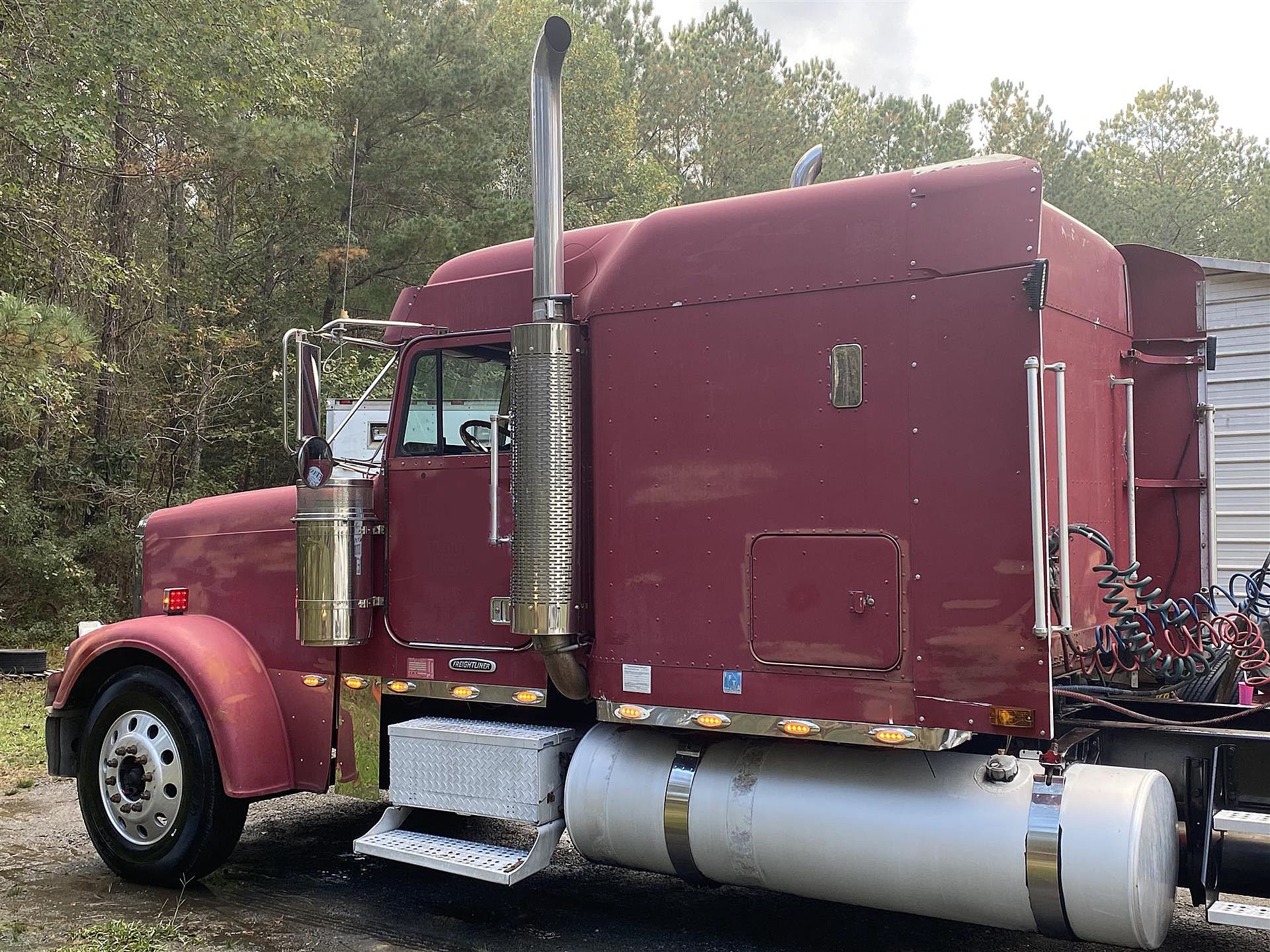 1997 Freightliner FLD120 For Sale | 66" Sleeper | #JM1997
