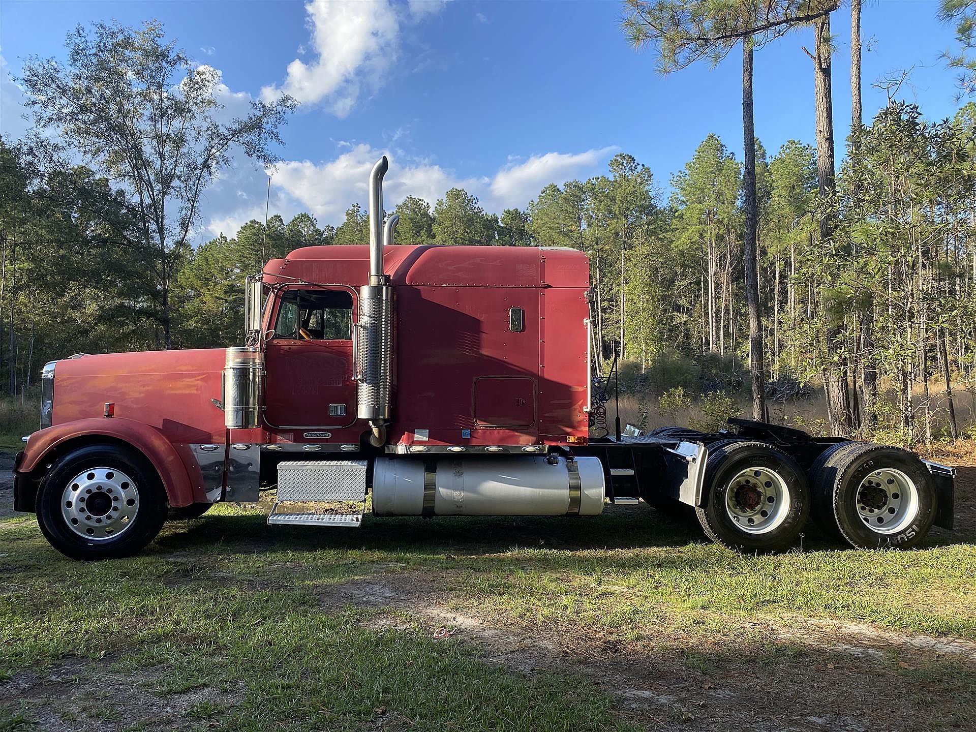 1997 Freightliner FLD120 For Sale | 66" Sleeper | #JM1997