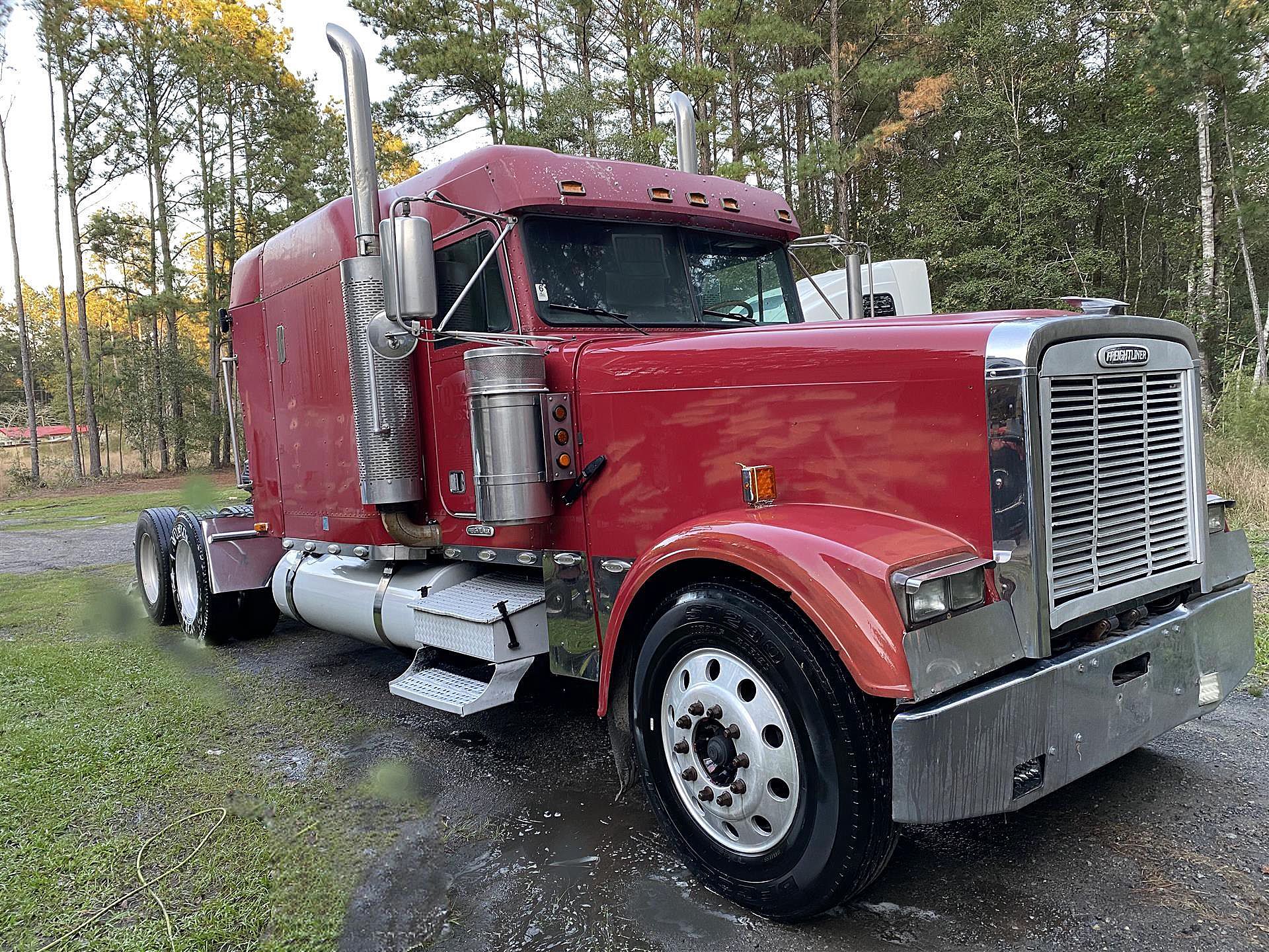 1997 Freightliner FLD120 For Sale | 66" Sleeper | #JM1997