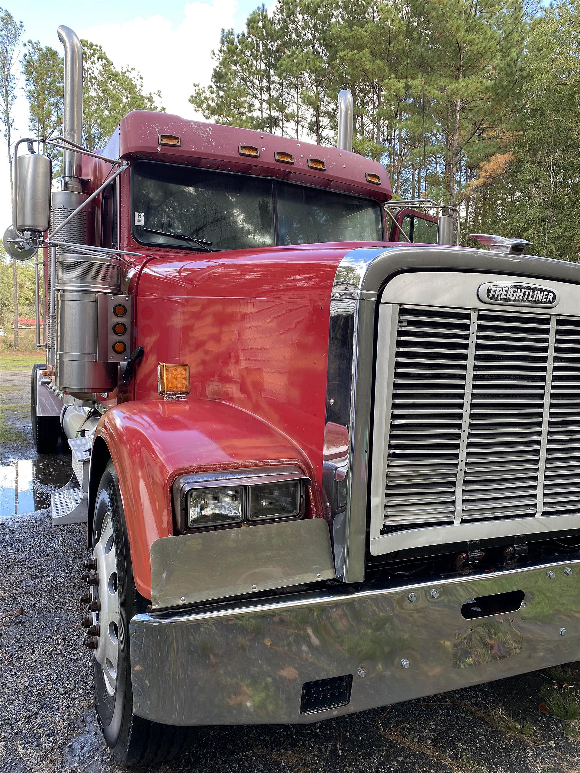 1997 Freightliner FLD120 For Sale | 66" Sleeper | #JM1997