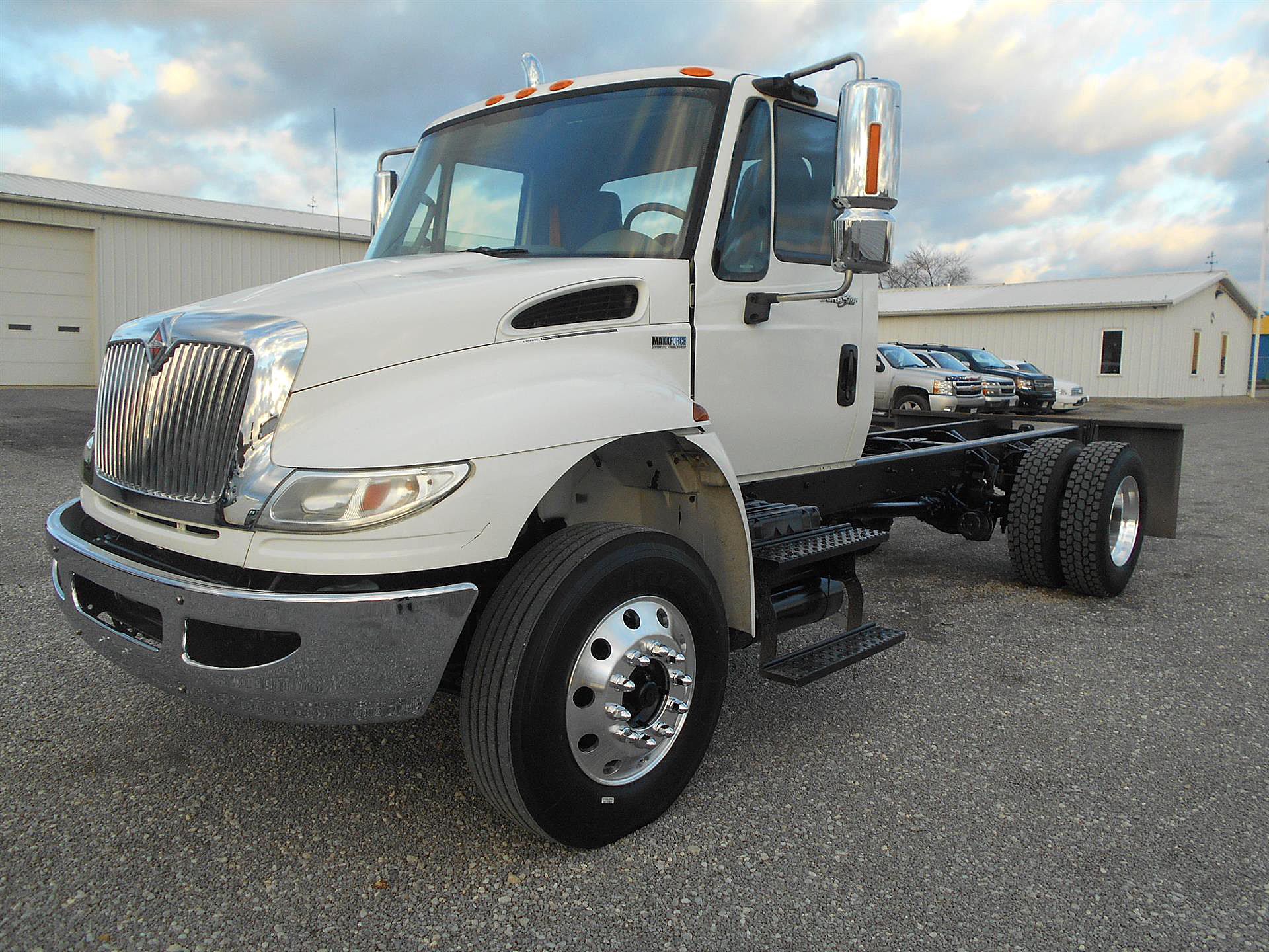 2013 International 4400 (For Sale) | Cab & Chassis | #4075