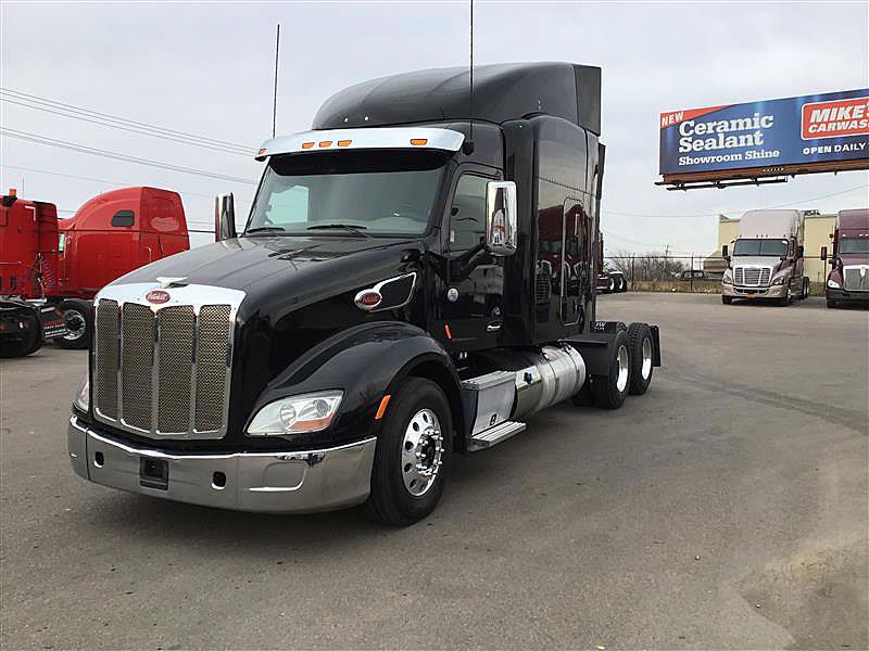 2017 Peterbilt 579 For Sale | 72" Sleeper | #243147
