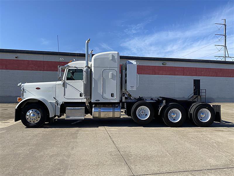 2007 Peterbilt 379 For Sale | 48" Sleeper | #243987