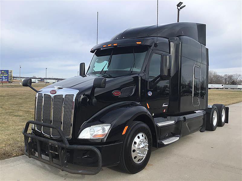 2017 Peterbilt 579 (For Sale) | 80" Sleeper | #244276