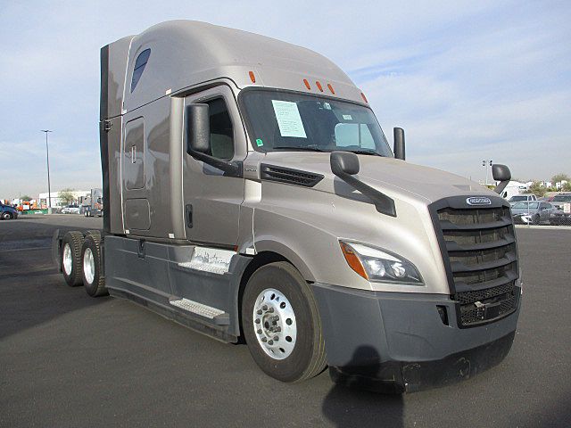 2019 Freightliner P4 CASCADIA (For Sale) | 72" Sleeper | #68914